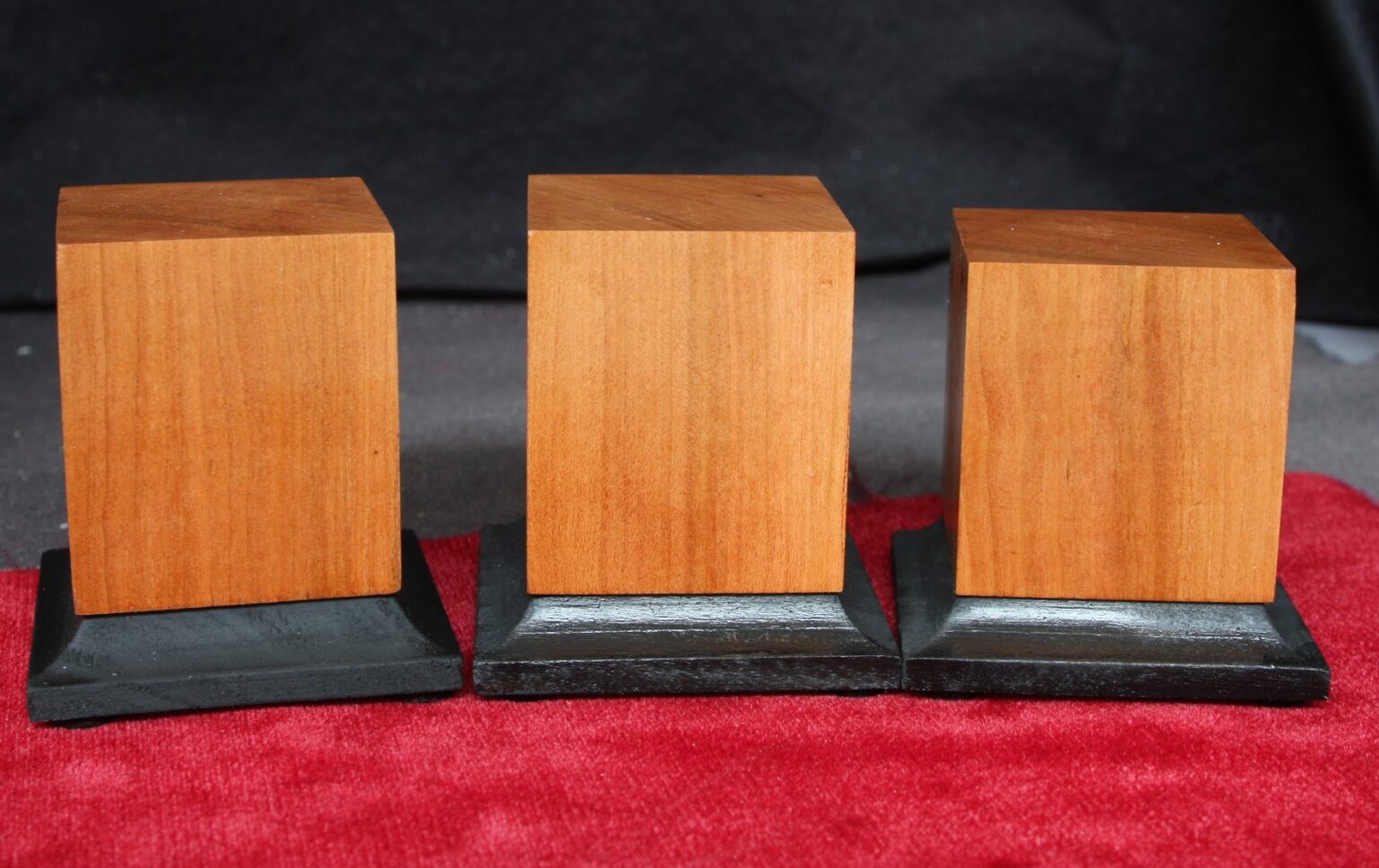 3- Wood Bases Cherry Wood BA18 – United Empire Miniatures